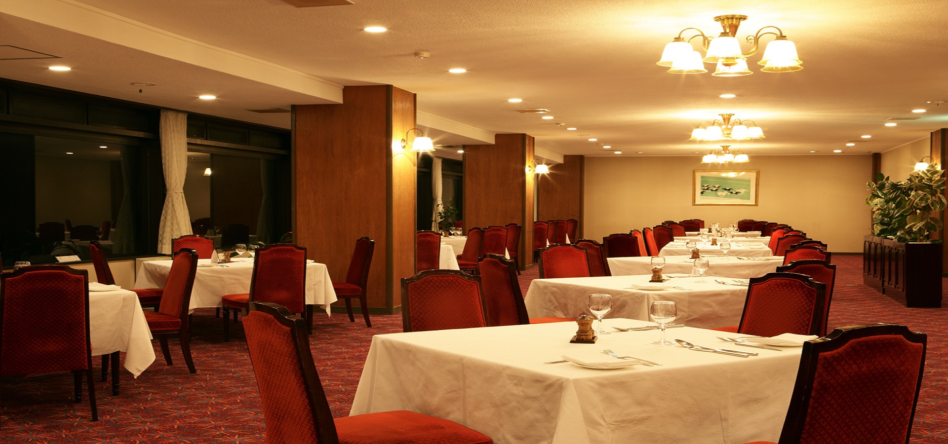 Main Dining Room , Restaurant - Manza Prince Hotel